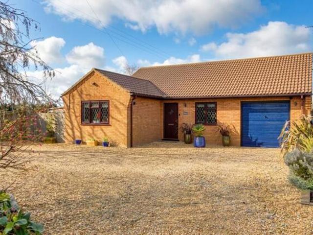 2 Bedroom Bungalow Norfolk Norfolk 100342999