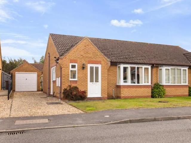 2 Bedroom Bungalow North Lincolnshire North Lincolnshire 100342987