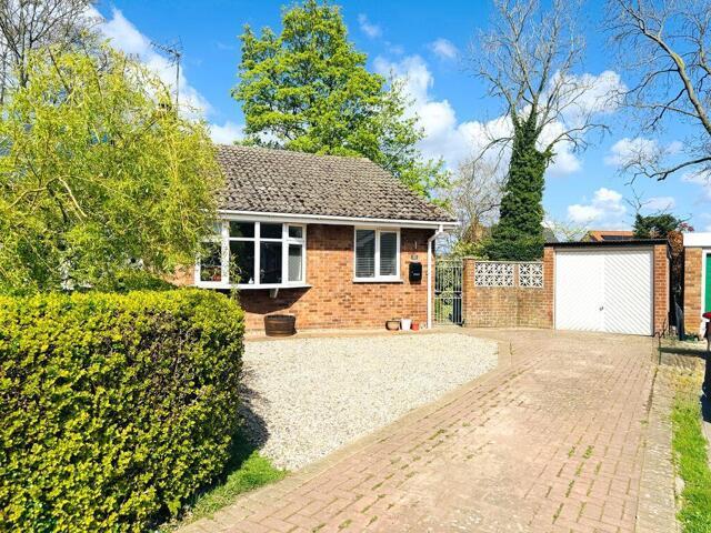 2 Bedroom Bungalow North Yorkshire North Yorkshire LS101675496