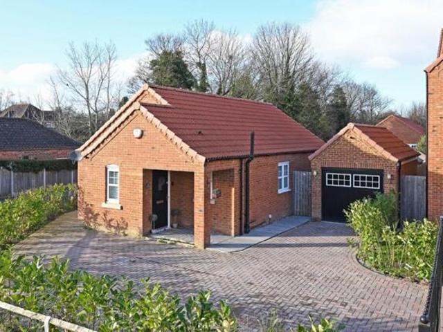 2 Bedroom Bungalow North Yorkshire York 99808885