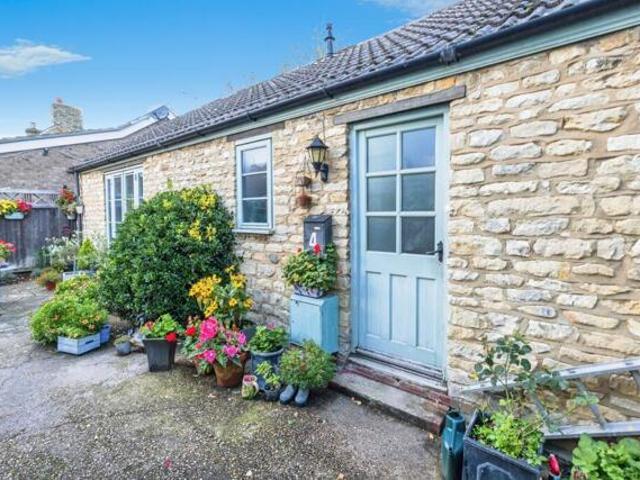 2 Bedroom Bungalow Nettleham Nettleham LS99315312