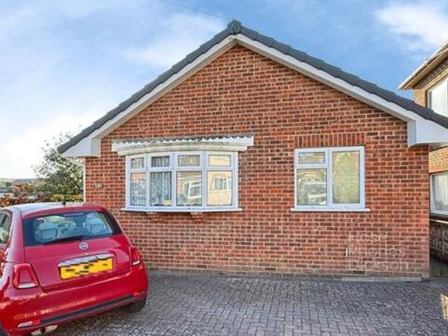 2 Bedroom Bungalow Newport Isle Of Wight LS101856049
