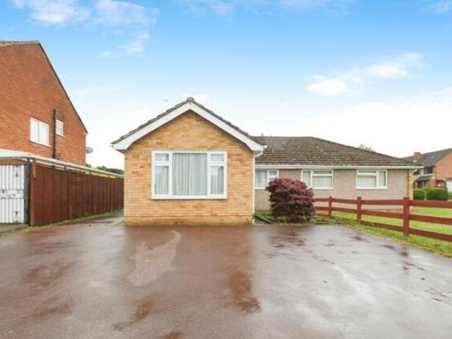 2 Bedroom Bungalow Nuneaton Warwickshire 100786468