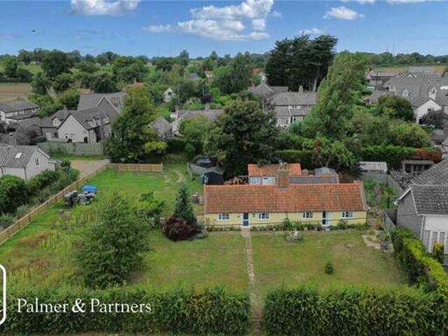 2 Bedroom Bungalow Saxmundham Suffolk 100649388