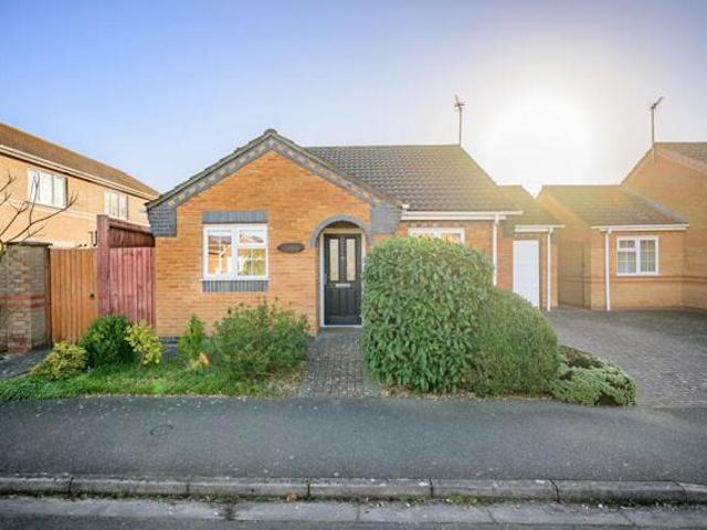 2 Bedroom Bungalow Skegness Lincolnshire 101351937