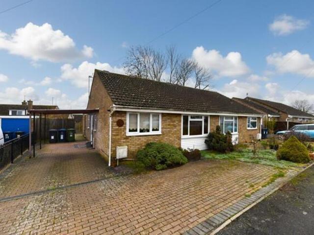 2 Bedroom Bungalow St. Ives Cambridgeshire 101168561