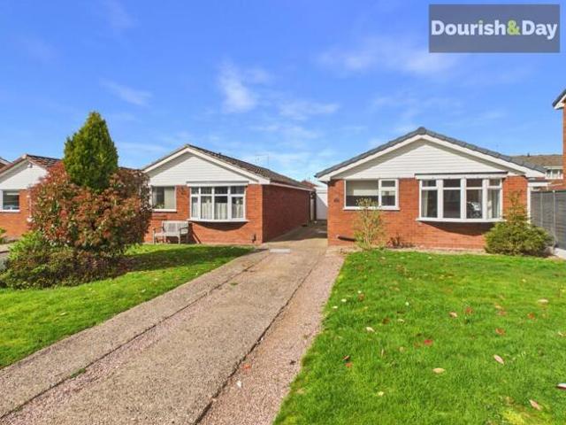 2 Bedroom Bungalow Stafford Staffordshire 101677972