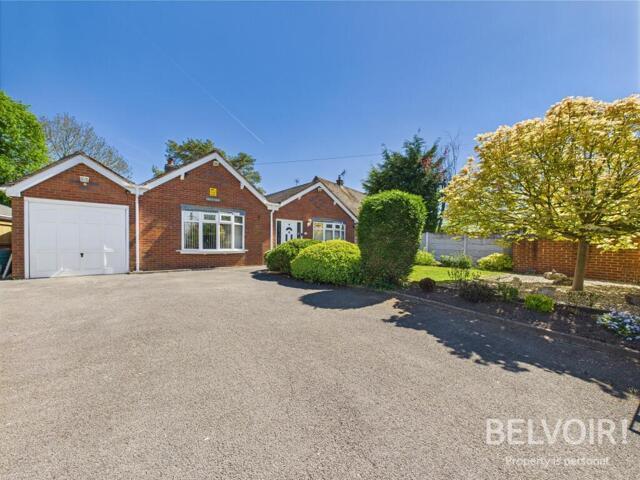 2 Bedroom Bungalow Staffordshire Staffordshire LS93054324
