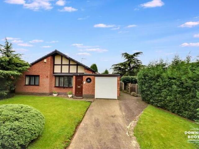 2 Bedroom Bungalow Staffordshire Staffordshire 101168504