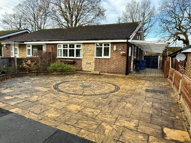 2 Bedroom Bungalow Stockport Stockport 98205129