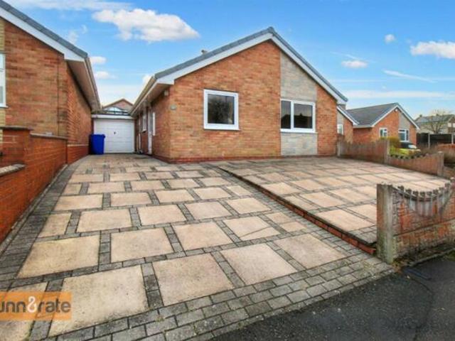 2 Bedroom Bungalow Stoke On Trent Staffordshire 93631271