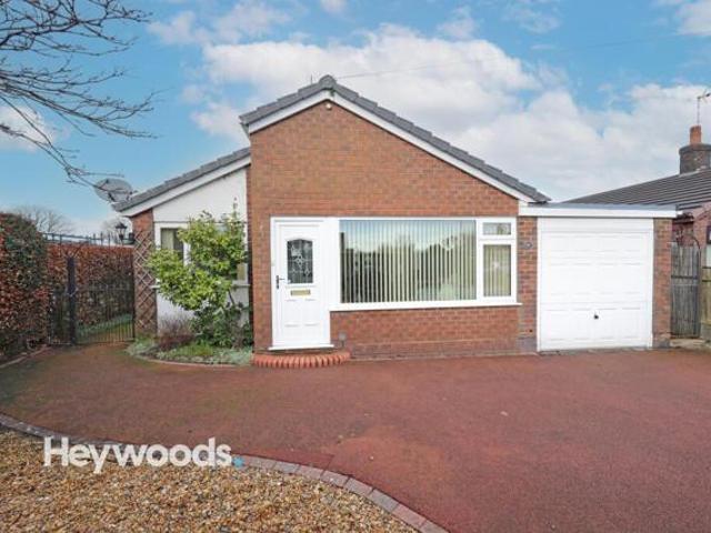 2 Bedroom Bungalow Stoke On Trent Staffordshire 98386750