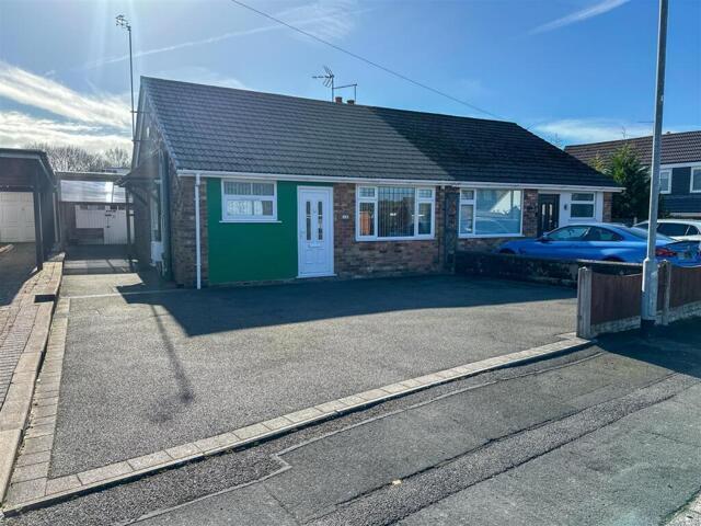 2 Bedroom Bungalow Stoke On Trent Staffordshire 100456527