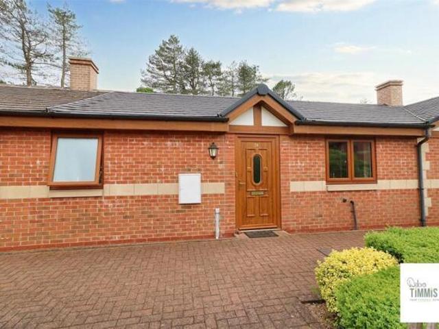 2 Bedroom Bungalow Stoke On Trent Staffordshire LS99523809