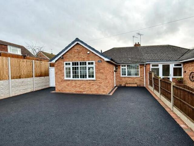 2 Bedroom Bungalow Stourport On Severn Worcestershire 99952372