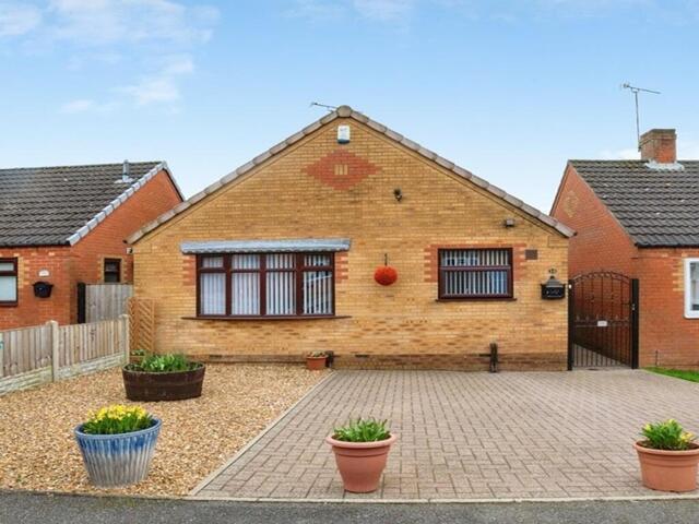 2 Bedroom Bungalow Sutton Nottinghamshire 101025425