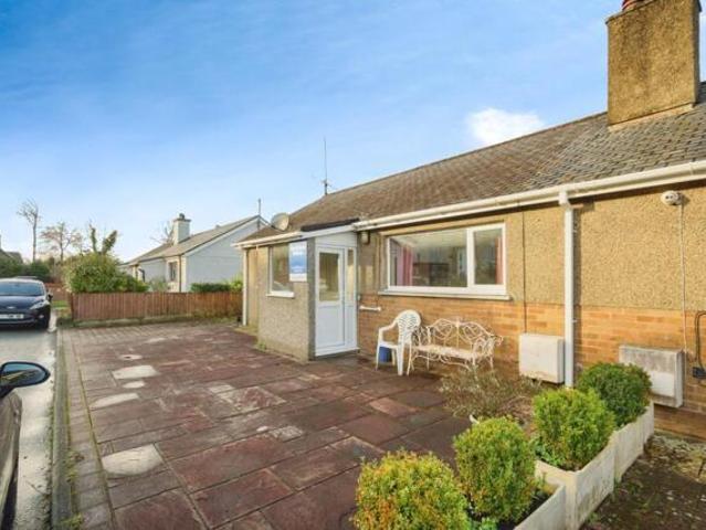 2 Bedroom Bungalow Penrhyndeudraeth Gwynedd LS100502794