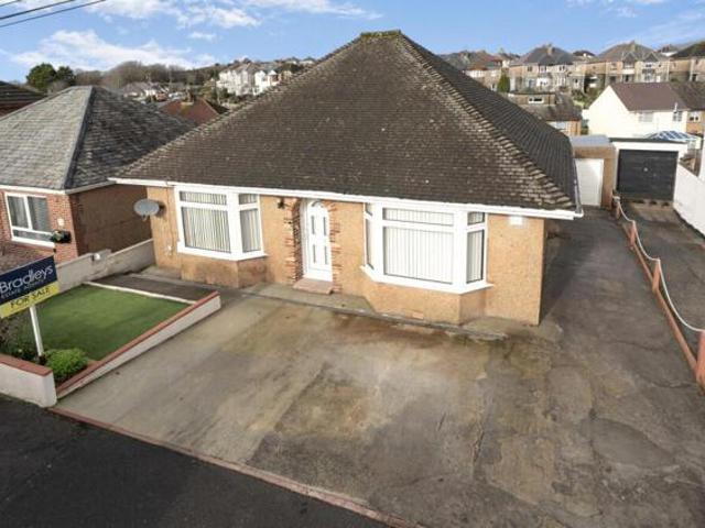2 Bedroom Bungalow Plymouth Devon LS99523422