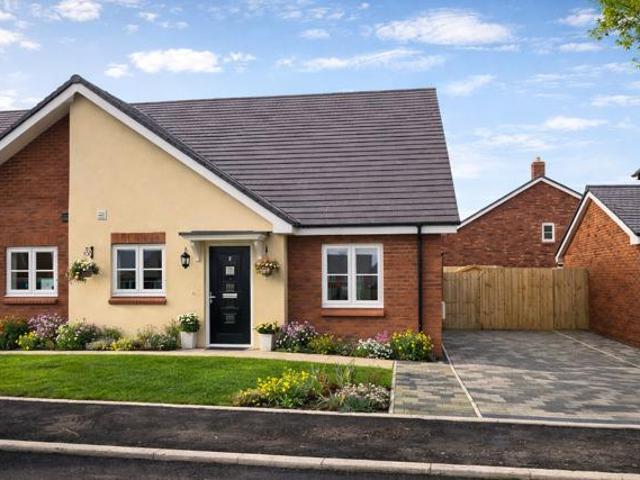 2 Bedroom Bungalow Wolverhampton Wolverhampton LS99523750