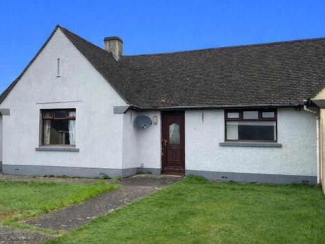2 Bedroom Bungalow Woodford Cornwall 101892411