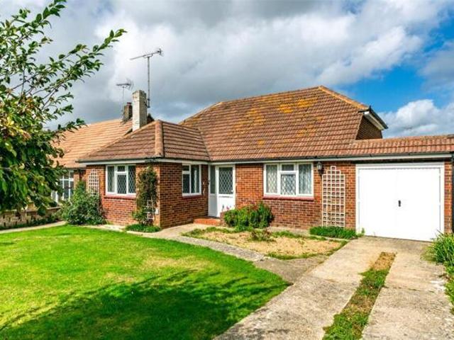 2 Bedroom Bungalow Worthing West Sussex 98335821