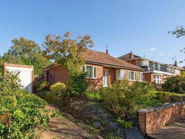 2 Bedroom Bungalow Watford Hertfordshire 100917808