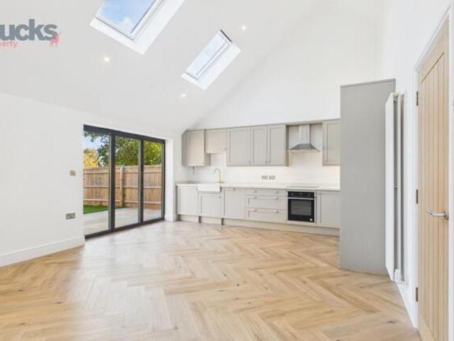 2 Bedroom Bungalow Wheatley Oxfordshire 101892110