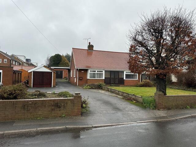 2 Bedroom Bungalow Wickersley Wickersley LS99130367