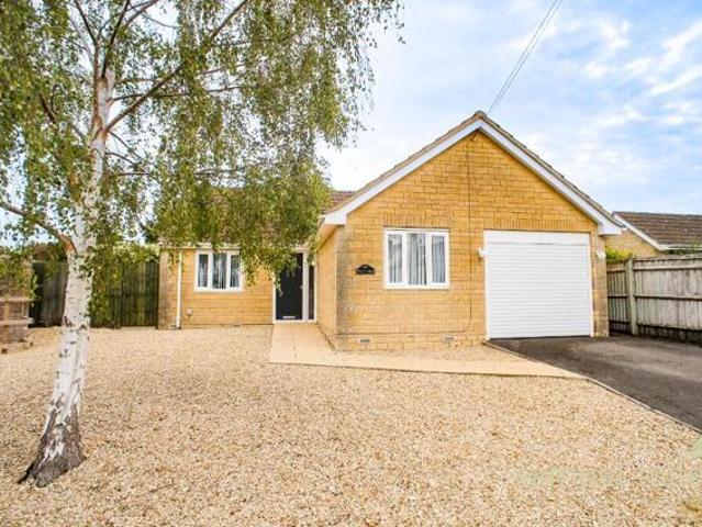 2 Bedroom Bungalow Wiltshire Wiltshire LS100988089