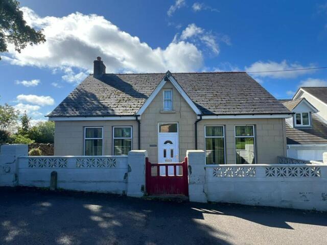2 Bedroom Bungalow Wye Kent 99290462