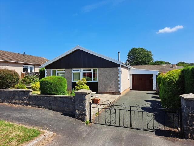 2 Bedroom Bungalow Wye Kent LS100786553