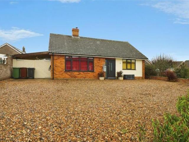2 Bedroom Bungalow Wymondham Norfolk 98766093