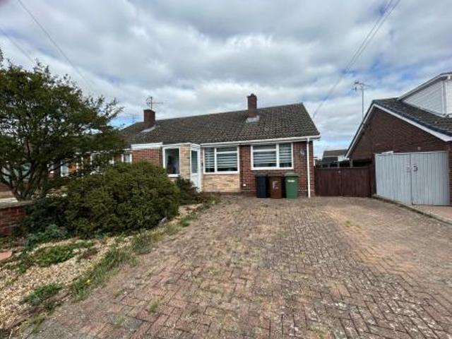 2 bedroom Bungalow To Let