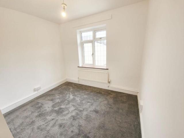 2 bedroom bungalow to rent