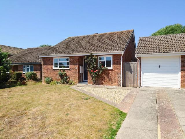 2 bedroom bungalow to rent