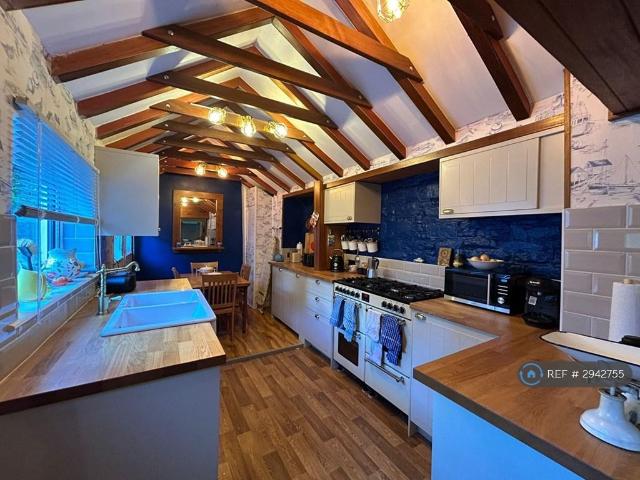 2 bedroom bungalow to rent
