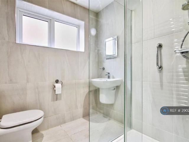 2 bedroom bungalow to rent