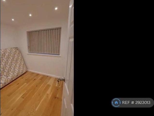 2 bedroom bungalow to rent