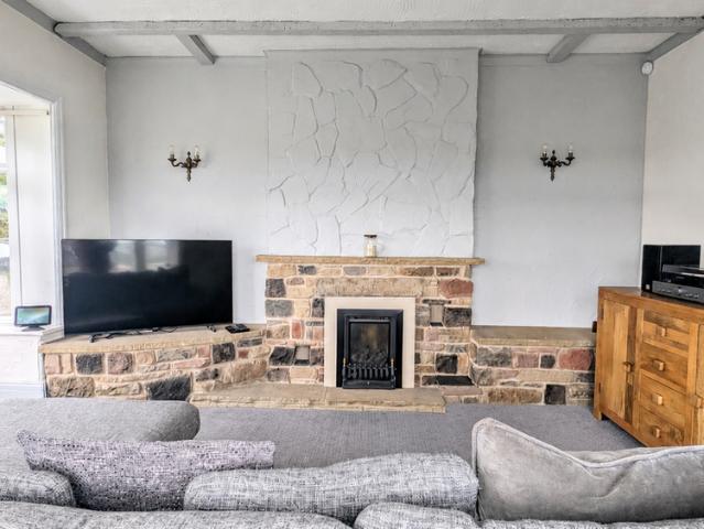 2 bedroom bungalow to rent