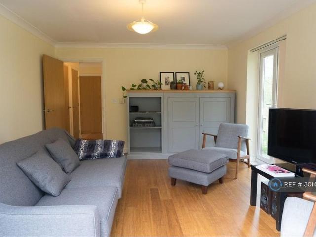 2 bedroom bungalow to rent