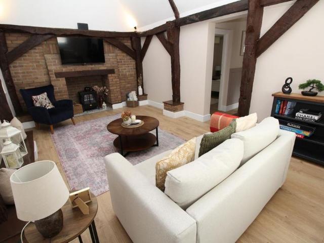 2 bedroom bungalow to rent