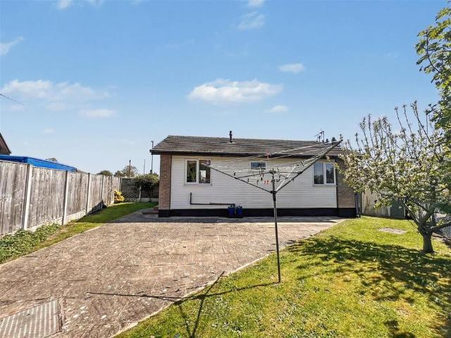 2 bedroom bungalow to rent