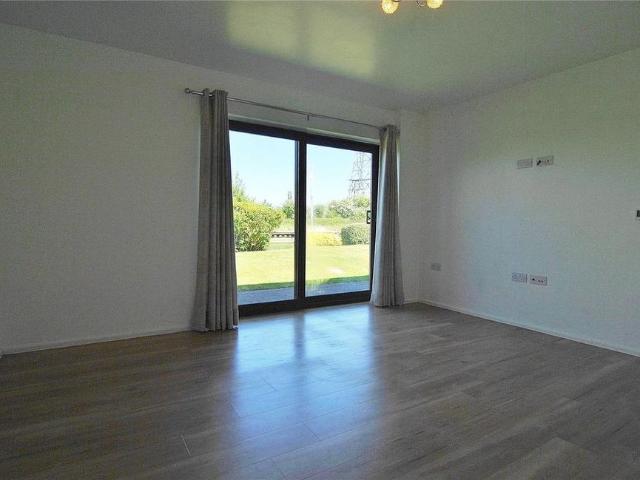 2 bedroom bungalow to rent