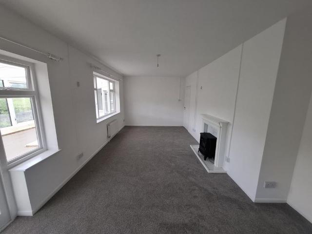 2 bedroom bungalow to rent