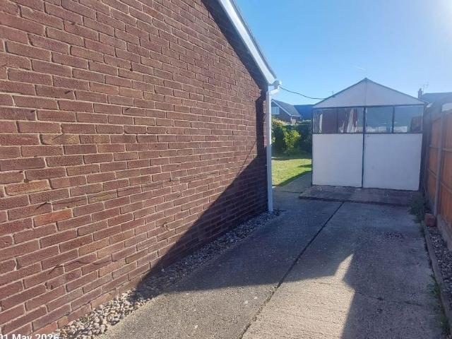 2 bedroom bungalow to rent