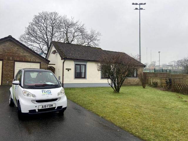2 bedroom bungalow to rent