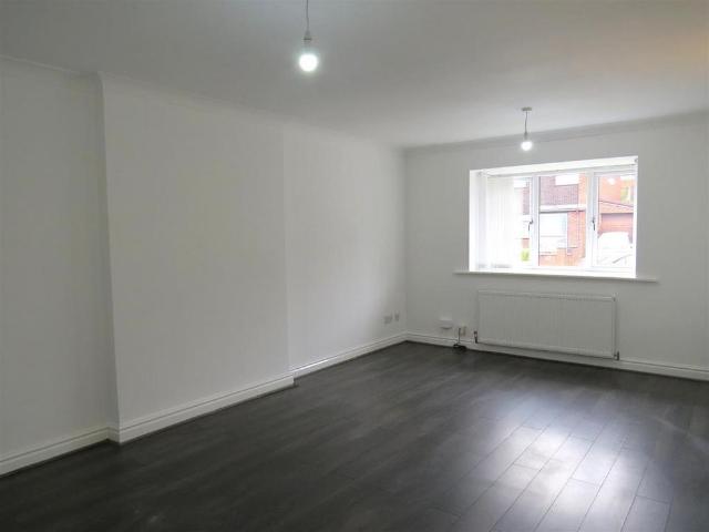 2 bedroom bungalow to rent