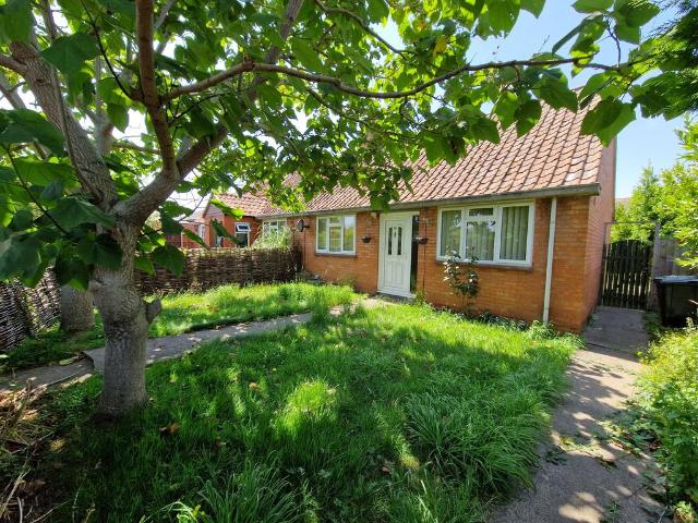 2 bedroom bungalow to rent