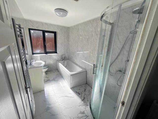 2 bedroom bungalow to rent