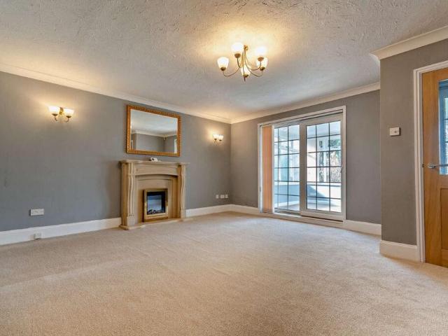 2 bedroom bungalow to rent